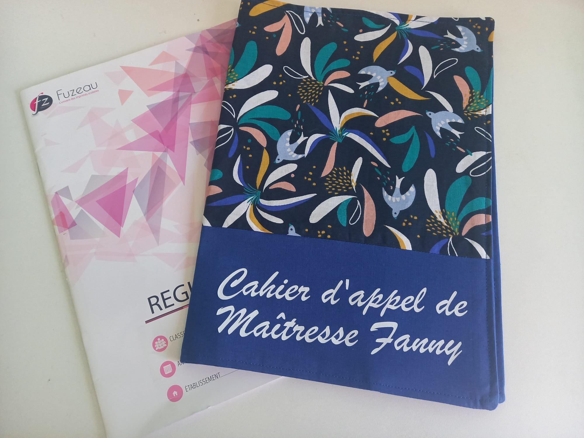 Protège registre d'appel enseignant/ protège cahier 21X29,7cm - Les ...